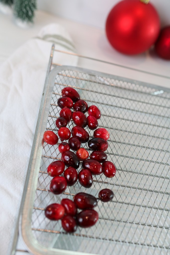 How To Make Frosted Cranberries - CookWithCi